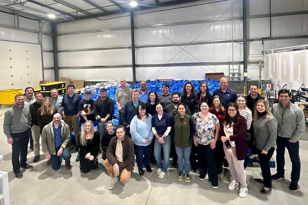 Employees from our Corporate Office always love to volunteer with Feed ...