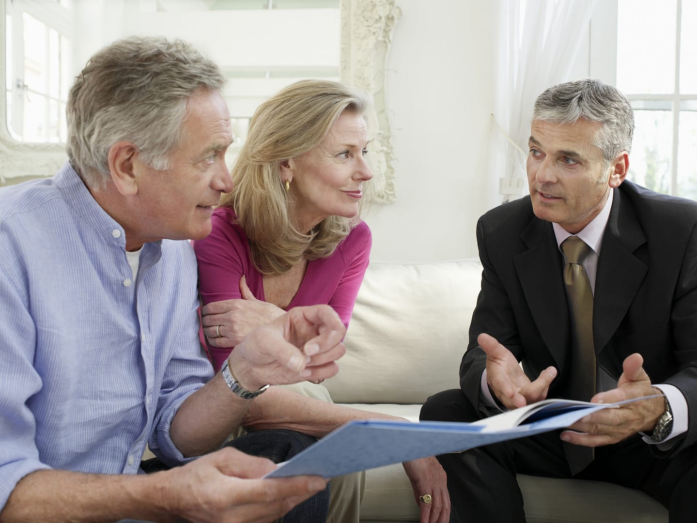 Top 5 Home Closing Process Tips - Muth and Company Roofing